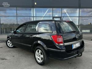 Black Opel Astra 2005 in Panevezys, with an engine capacity of 1.70 L and mileage of 343 thousand km for 790 €, photo 9 on AUTOMOTO.COM.LV