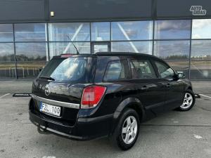 Black Opel Astra 2005 in Panevezys, with an engine capacity of 1.70 L and mileage of 343 thousand km for 790 €, photo 10 on AUTOMOTO.COM.LV