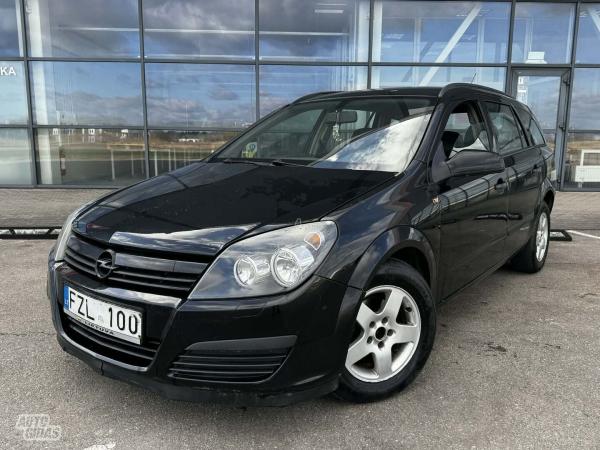 Melns Opel Astra 2005 Panevēža, ar dzinēja tilpumu 1.70 L un nobraukumu 350 tūkst. km par 795 €, foto 4 vietnē AUTOMOTO.COM.LV