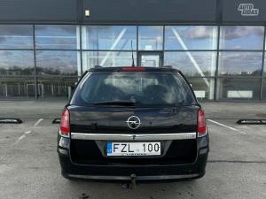 Melns Opel Astra 2005 Panevēža, ar dzinēja tilpumu 1.70 L un nobraukumu 350 tūkst. km par 795 €, foto 11 vietnē AUTOMOTO.COM.LV