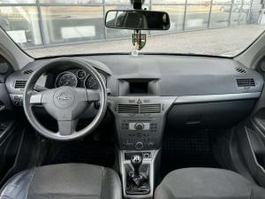 Melns Opel Astra 2005 Panevēža, ar dzinēja tilpumu 1.70 L un nobraukumu 350 tūkst. km par 795 €, foto 13 vietnē AUTOMOTO.COM.LV