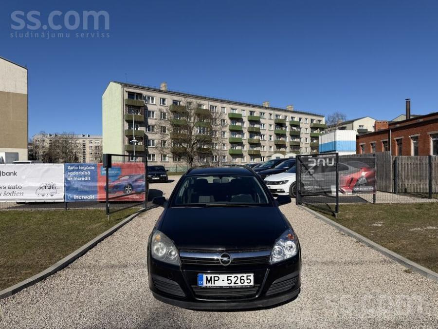 Melns Opel Astra 2005 Ventspils, ar dzinēja tilpumu 1.70 L un nobraukumu 275 tūkst. km par 1700 €, foto 3 vietnē AUTOMOTO.COM.LV