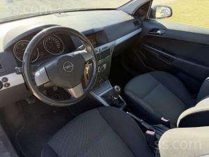 Melns Opel Astra 2005 Ventspils, ar dzinēja tilpumu 1.70 L un nobraukumu 275 tūkst. km par 1700 €, foto 9 vietnē AUTOMOTO.COM.LV