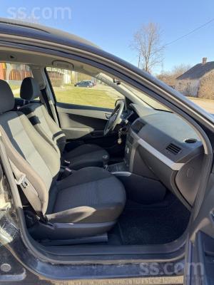 Melns Opel Astra 2005 Ventspils, ar dzinēja tilpumu 1.70 L un nobraukumu 275 tūkst. km par 1700 €, foto 12 vietnē AUTOMOTO.COM.LV