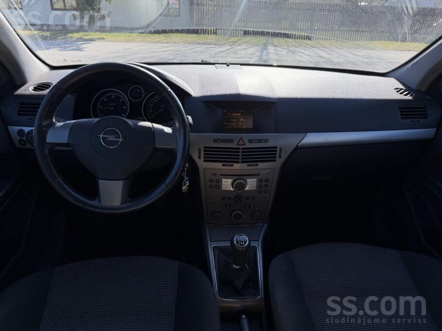 Melns Opel Astra 2005 Ventspils, ar dzinēja tilpumu 1.70 L un nobraukumu 275 tūkst. km par 1700 €, foto 14 vietnē AUTOMOTO.COM.LV