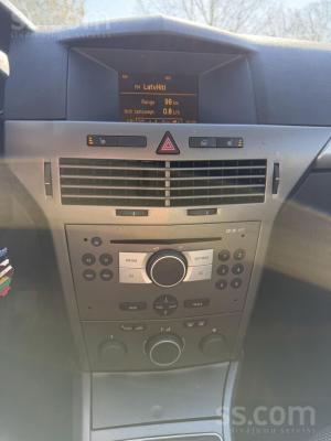 Melns Opel Astra 2005 Ventspils, ar dzinēja tilpumu 1.70 L un nobraukumu 275 tūkst. km par 1700 €, foto 15 vietnē AUTOMOTO.COM.LV
