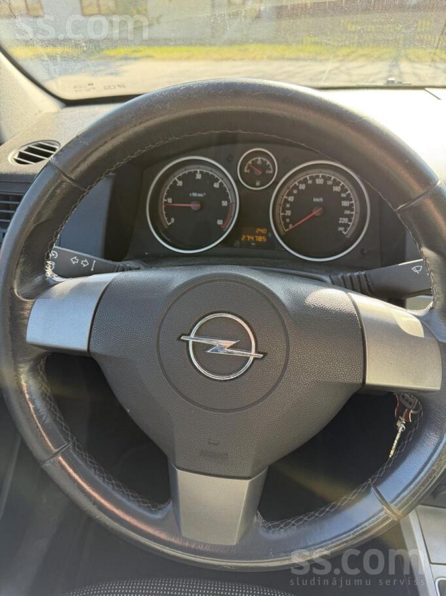 Melns Opel Astra 2005 Ventspils, ar dzinēja tilpumu 1.70 L un nobraukumu 275 tūkst. km par 1700 €, foto 16 vietnē AUTOMOTO.COM.LV