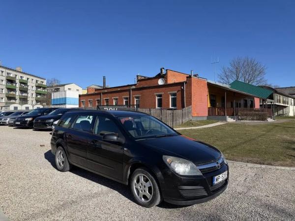 Melns Opel Astra 2005 Ventspils, ar dzinēja tilpumu 1.70 L un nobraukumu 275 tūkst. km par 1700 €, foto 3 vietnē AUTOMOTO.COM.LV