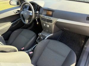 Melns Opel Astra 2005 Ventspils, ar dzinēja tilpumu 1.70 L un nobraukumu 275 tūkst. km par 1700 €, foto 13 vietnē AUTOMOTO.COM.LV
