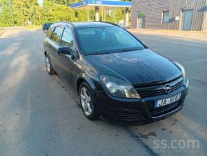 Black Opel Astra 2005 in Riga, with an engine capacity of 1.70 L and mileage of 322 thousand km for 1200 €, photo 10 on AUTOMOTO.COM.LV