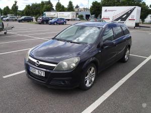 Black Opel Astra 2005 in Kaunas, with an engine capacity of 1.91 L and mileage of 246 thousand km for 1150 €, photo 6 on AUTOMOTO.COM.LV