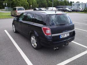 Black Opel Astra 2005 in Kaunas, with an engine capacity of 1.91 L and mileage of 246 thousand km for 1150 €, photo 9 on AUTOMOTO.COM.LV