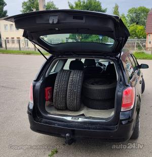 Melns Opel Astra 2005 Rēzekne, ar dzinēja tilpumu 1.60 L un nobraukumu 184 tūkst. km par 1500 €, foto 5 vietnē AUTOMOTO.COM.LV
