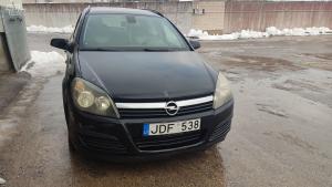 Melns Opel Astra 2006 Ukmergė, ar dzinēja tilpumu 1.90 L un nobraukumu 260 tūkst. km par 600 €, foto  vietnē AUTOMOTO.COM.LV