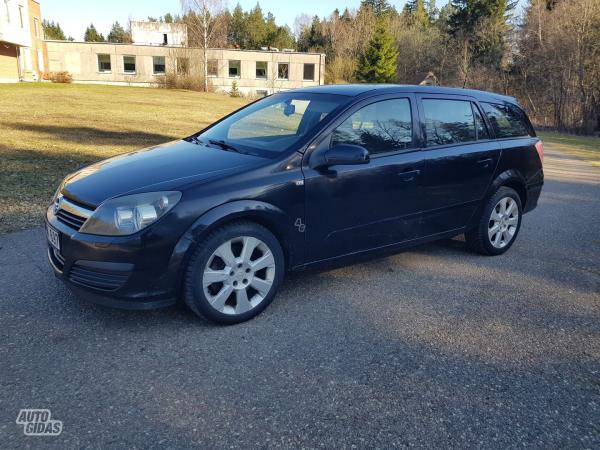 Black Opel Astra 2006 in Vilnius, with an engine capacity of 1.90 L and mileage of 398 thousand km for 1250 €, photo 5 on AUTOMOTO.COM.LV