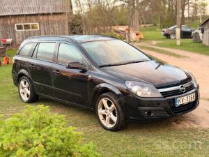 Melns Opel Astra 2006 Valmiera, ar dzinēja tilpumu 1.90 L un nobraukumu 351 tūkst. km par 2000 €, foto 3 vietnē AUTOMOTO.COM.LV
