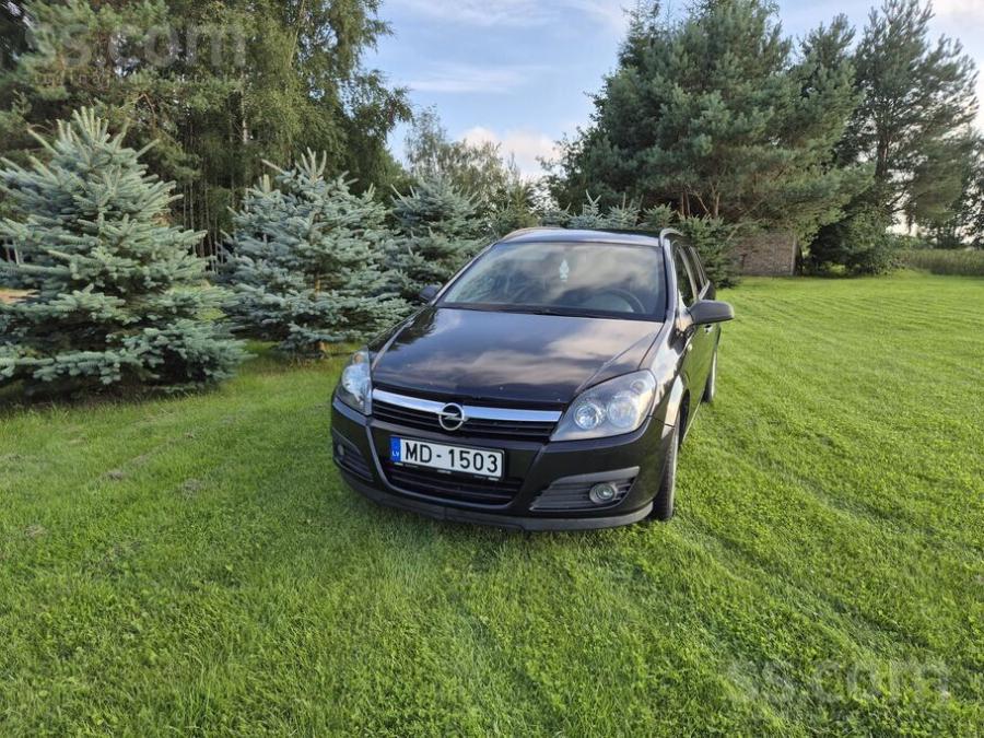 Melns Opel Astra 2006 Liepāja, ar dzinēja tilpumu 1.90 L un nobraukumu 457 tūkst. km par 1000 €, foto 6 vietnē AUTOMOTO.COM.LV