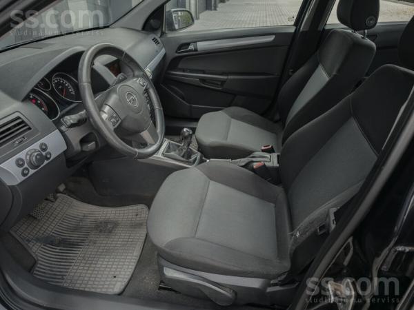 Melns Opel Astra 2006 Liepāja, ar dzinēja tilpumu 1.90 L un nobraukumu 278 tūkst. km par 1490 €, foto 10 vietnē AUTOMOTO.COM.LV