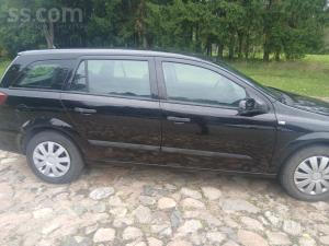 Melns Opel Astra 2006 Cēsis, ar dzinēja tilpumu 1.30 L un nobraukumu 377 tūkst. km par 1000 €, foto 5 vietnē AUTOMOTO.COM.LV