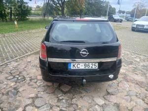 Melns Opel Astra 2006 Cēsis, ar dzinēja tilpumu 1.30 L un nobraukumu 377 tūkst. km par 1000 €, foto 7 vietnē AUTOMOTO.COM.LV