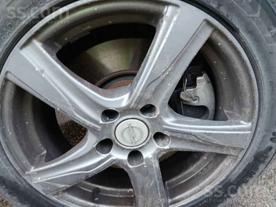 Melns Opel Astra 2006 Jēkabpils, ar dzinēja tilpumu 1.90 L un nobraukumu 371 tūkst. km par 2100 €, foto 4 vietnē AUTOMOTO.COM.LV