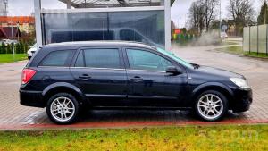Melns Opel Astra 2007 Cēsis, ar dzinēja tilpumu 1.90 L un nobraukumu 392 tūkst. km par 1950 €, foto 4 vietnē AUTOMOTO.COM.LV