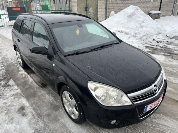 Melns Opel Astra 2007 Kauņa, ar dzinēja tilpumu 1.90 L un nobraukumu 40 tūkst. km par 1299 €, foto 2 vietnē AUTOMOTO.COM.LV