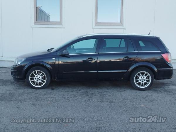 Melns Opel Astra 2007 Tartu, ar dzinēja tilpumu 1.90 L un nobraukumu 341 tūkst. km par 1890 €, foto 8 vietnē AUTOMOTO.COM.LV