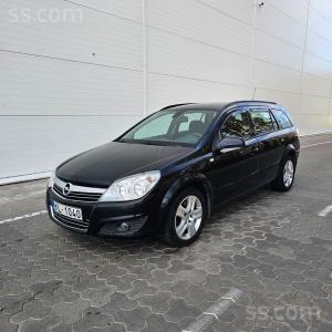 Black Opel Astra 2007 in Riga, with an engine capacity of 1.70 L and mileage of 373 thousand km for 1510 €, photo  on AUTOMOTO.COM.LV