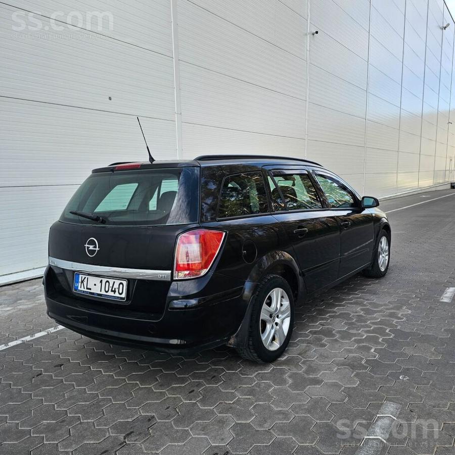 Melns Opel Astra 2007 Rīga, ar dzinēja tilpumu 1.70 L un nobraukumu 373 tūkst. km par 1510 €, foto 6 vietnē AUTOMOTO.COM.LV