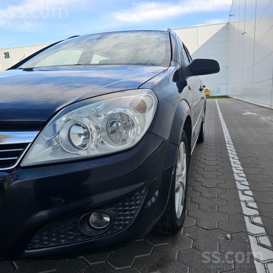 Melns Opel Astra 2007 Rīga, ar dzinēja tilpumu 1.70 L un nobraukumu 373 tūkst. km par 1510 €, foto 11 vietnē AUTOMOTO.COM.LV