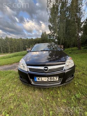 Melns Opel Astra 2007 Cēsis, ar dzinēja tilpumu 1.90 L un nobraukumu 467 tūkst. km par 550 €, foto  vietnē AUTOMOTO.COM.LV
