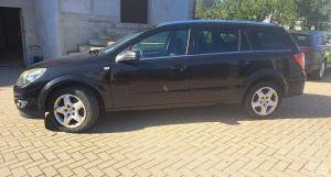 Black Opel Astra 2007 in Kaunas, with an engine capacity of 1.90 L and mileage of 270 thousand km for 1500 €, photo 7 on AUTOMOTO.COM.LV