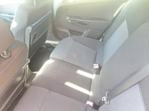 Black Opel Astra 2007 in Kaunas, with an engine capacity of 1.90 L and mileage of 270 thousand km for 1500 €, photo 13 on AUTOMOTO.COM.LV