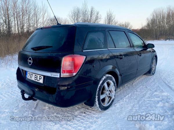 Melns Opel Astra 2008 Hāpsalu, ar dzinēja tilpumu 1.70 L un nobraukumu 390 tūkst. km par 1650 €, foto 4 vietnē AUTOMOTO.COM.LV