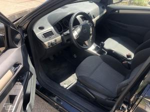 Melns Opel Astra 2008 Marijampole, ar dzinēja tilpumu 1.60 L un nobraukumu 220 tūkst. km par 1650 €, foto 10 vietnē AUTOMOTO.COM.LV