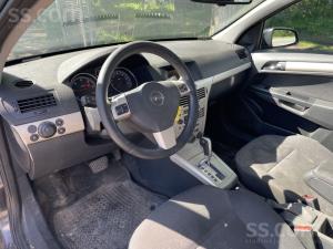 Melns Opel Astra 2008 Rīga, ar dzinēja tilpumu 1.90 L un nobraukumu 430 tūkst. km par 690 €, foto 10 vietnē AUTOMOTO.COM.LV