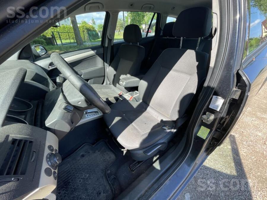Melns Opel Astra 2008 Rīga, ar dzinēja tilpumu 1.90 L un nobraukumu 430 tūkst. km par 690 €, foto 11 vietnē AUTOMOTO.COM.LV