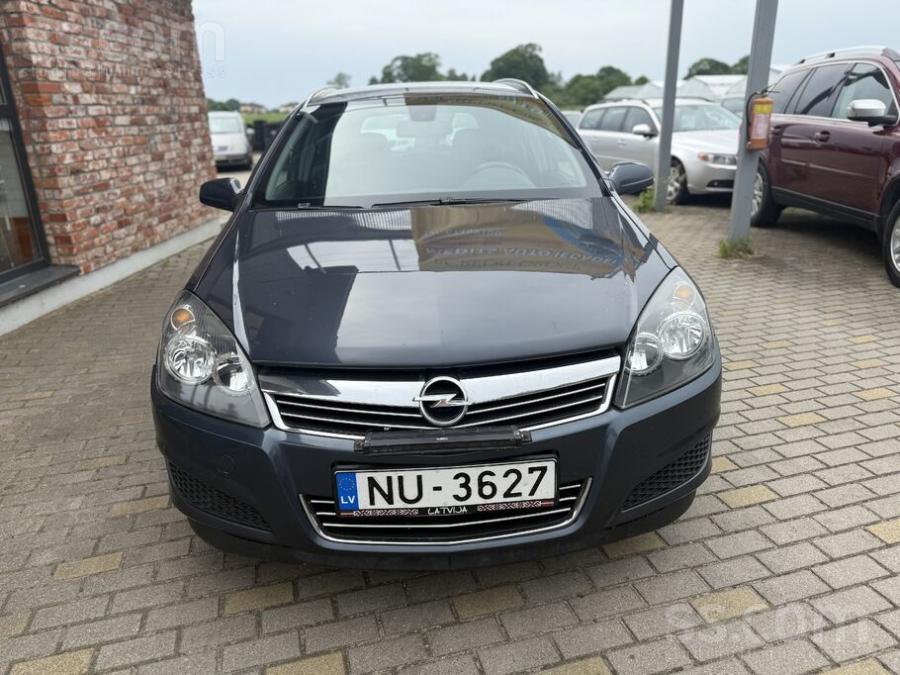 Melns Opel Astra 2008 Talsi, ar dzinēja tilpumu 1.70 L un nobraukumu 271 tūkst. km par 2970 €, foto 9 vietnē AUTOMOTO.COM.LV