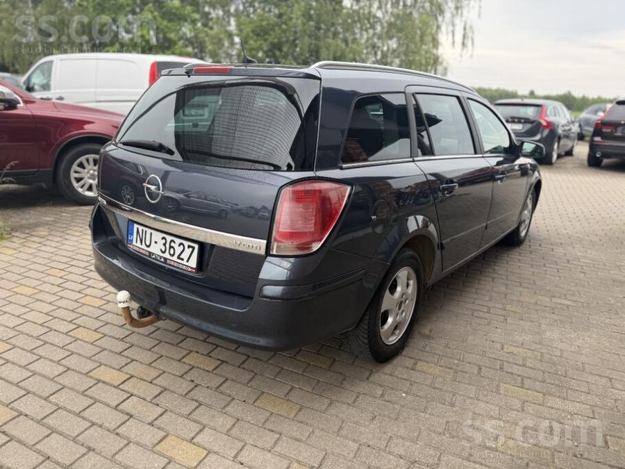 Melns Opel Astra 2008 Talsi, ar dzinēja tilpumu 1.70 L un nobraukumu 271 tūkst. km par 2970 €, foto 11 vietnē AUTOMOTO.COM.LV