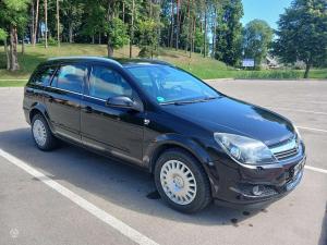 Melns Opel Astra 2008 Kelmė, ar dzinēja tilpumu 1.80 L un nobraukumu 247 tūkst. km par 2750 €, foto  vietnē AUTOMOTO.COM.LV