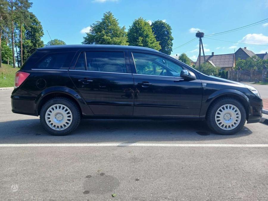 Melns Opel Astra 2008 Kelmė, ar dzinēja tilpumu 1.80 L un nobraukumu 247 tūkst. km par 2750 €, foto 7 vietnē AUTOMOTO.COM.LV