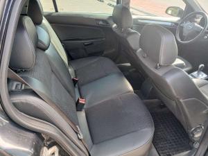 Melns Opel Astra 2008 Kelmė, ar dzinēja tilpumu 1.80 L un nobraukumu 247 tūkst. km par 2750 €, foto 11 vietnē AUTOMOTO.COM.LV