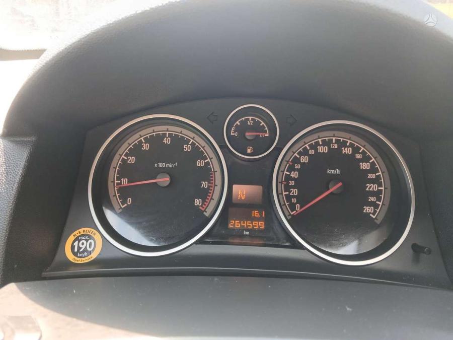 Melns Opel Astra 2008 Kelmė, ar dzinēja tilpumu 1.80 L un nobraukumu 247 tūkst. km par 2750 €, foto 15 vietnē AUTOMOTO.COM.LV