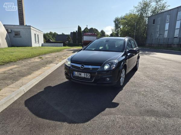Melns Opel Astra 2008 Biržai, ar dzinēja tilpumu 1.90 L un nobraukumu 357 tūkst. km par 1399 €, foto 9 vietnē AUTOMOTO.COM.LV