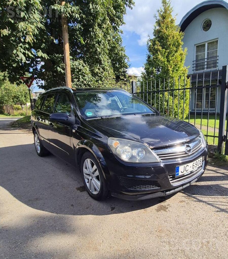 Melns Opel Astra 2008 Rīga, ar dzinēja tilpumu 1.90 L un nobraukumu 265 tūkst. km par 830 €, foto 1 vietnē AUTOMOTO.COM.LV