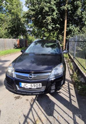 Melns Opel Astra 2008 Rīga, ar dzinēja tilpumu 1.90 L un nobraukumu 265 tūkst. km par 830 €, foto 3 vietnē AUTOMOTO.COM.LV