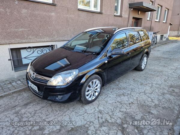 Black Opel Astra 2009 in Tallinn, with an engine capacity of 1.60 L and mileage of 242 thousand km for 1750 €, photo 1 on AUTOMOTO.COM.LV