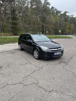 Melns Opel Astra 2009 Jelgava, ar dzinēja tilpumu 1.90 L un nobraukumu 430 tūkst. km par 1150 €, foto 9 vietnē AUTOMOTO.COM.LV