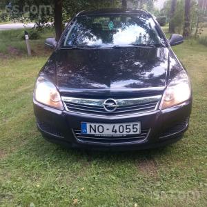 Black Opel Astra 2010 in Riga, with an engine capacity of 1.70 L and mileage of 270 thousand km for 2950 €, photo  on AUTOMOTO.COM.LV